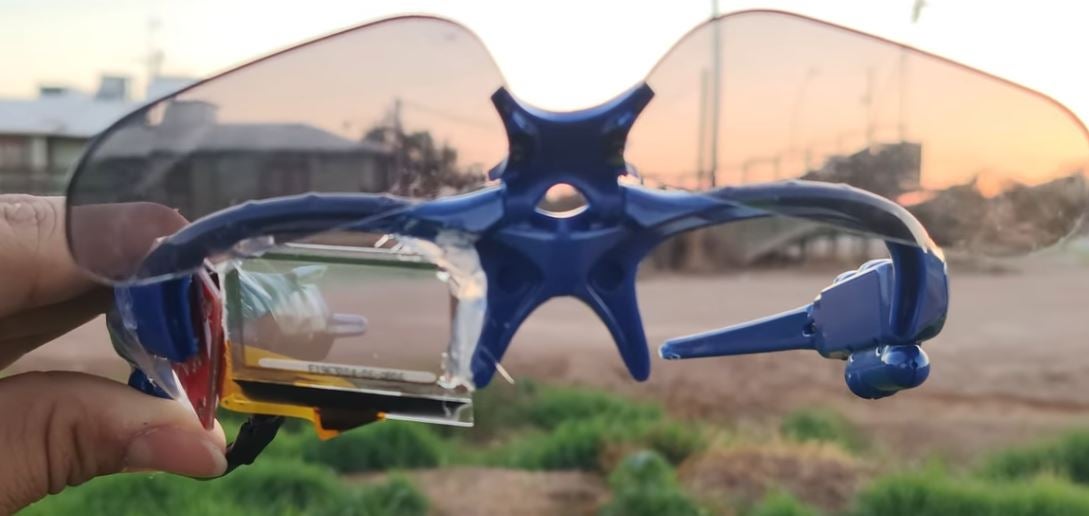 Ces lunettes intelligentes construites par un gamin de 16 ans claquent