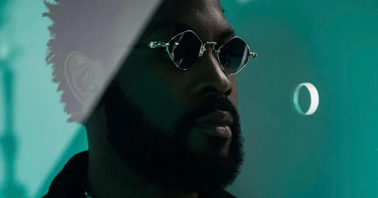 Damso annonce la date de son nouvel album sur la pochette de QALF infinity
