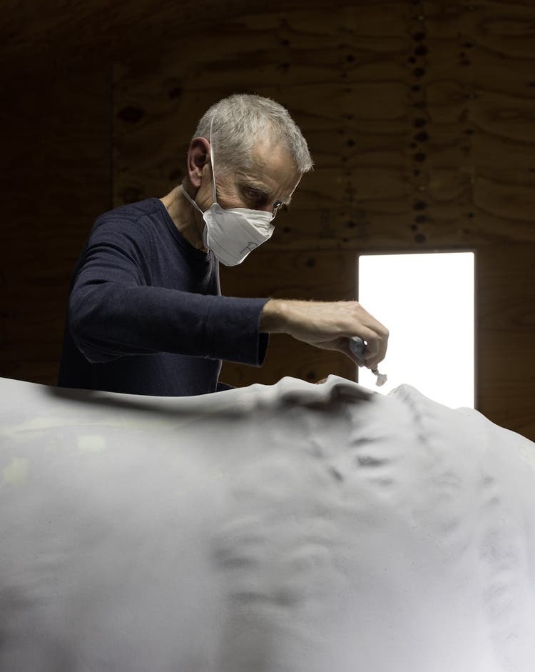 Sculptures humaines monumentales et amas de crânes : 5 choses à savoir ...