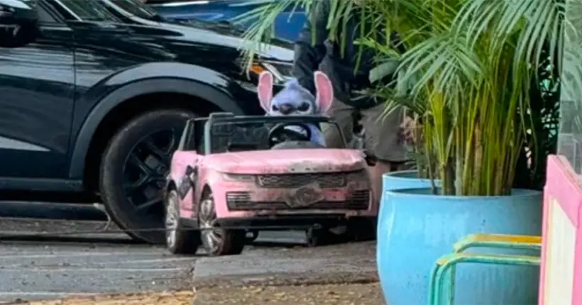 On a la première image du Stitch sur le tournage du remake live-action ...