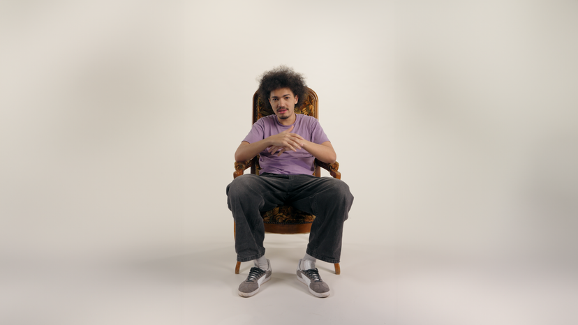 Mais c’est quoi ce robot hyper blasé qui est désormais un mème viral ...