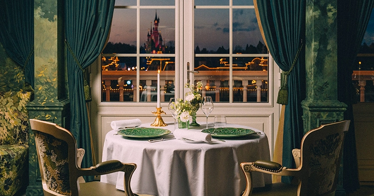 Mais c’est quoi ce robot hyper blasé qui est désormais un mème viral ...