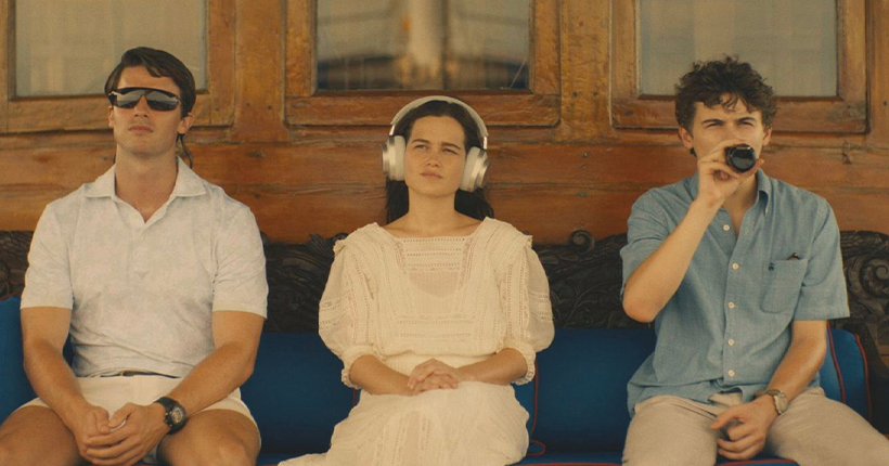 Mais c’est quoi ce robot hyper blasé qui est désormais un mème viral ...